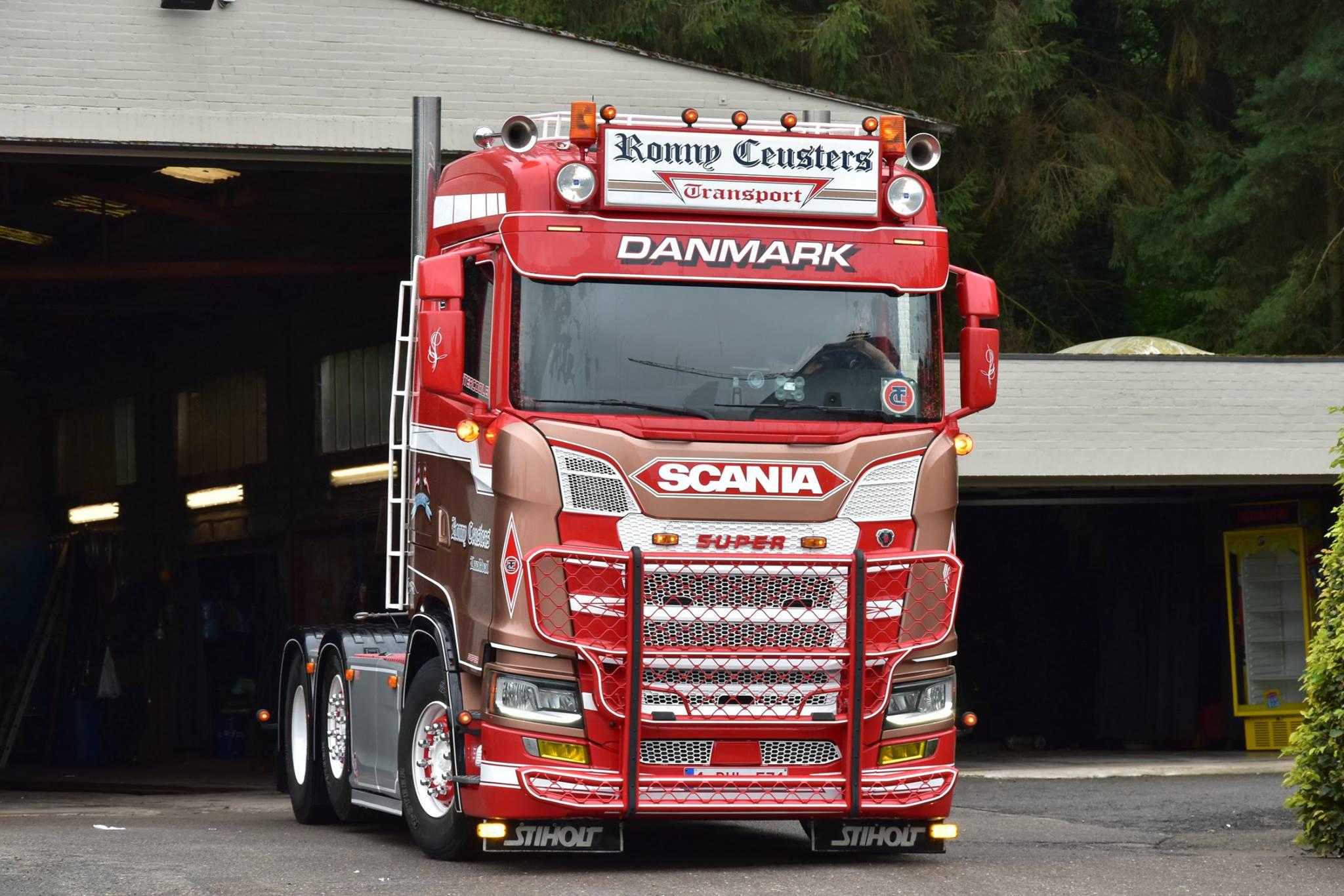 Scania NextGen S500 Ronny Ceusters Paintjob v1.0 - Modhub.us